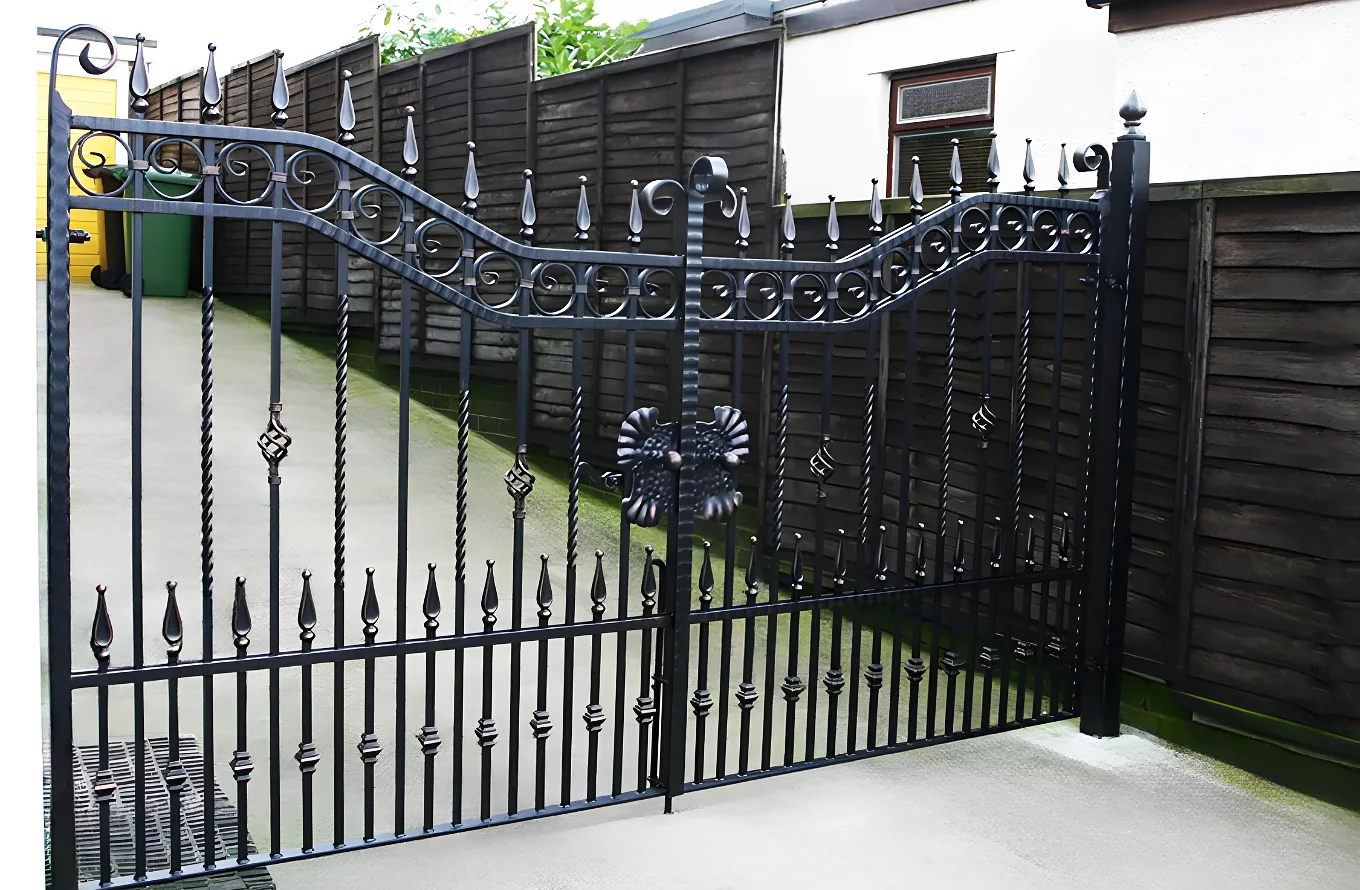 Estate Gates | Small Driveway Collection | North Valley Forge