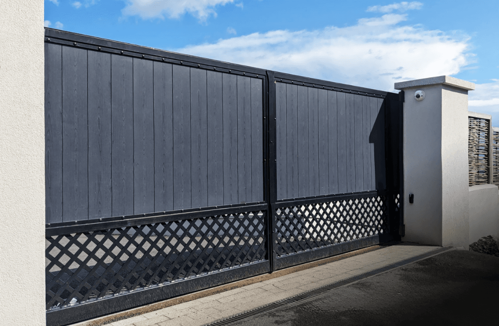 Electric Modern Gates | Estate Gates | North Valley Forge
